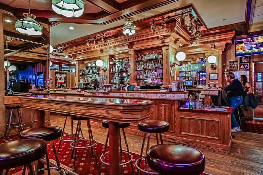 Best Places to Stay in Jasper for 2025 (full guide for all budgets)