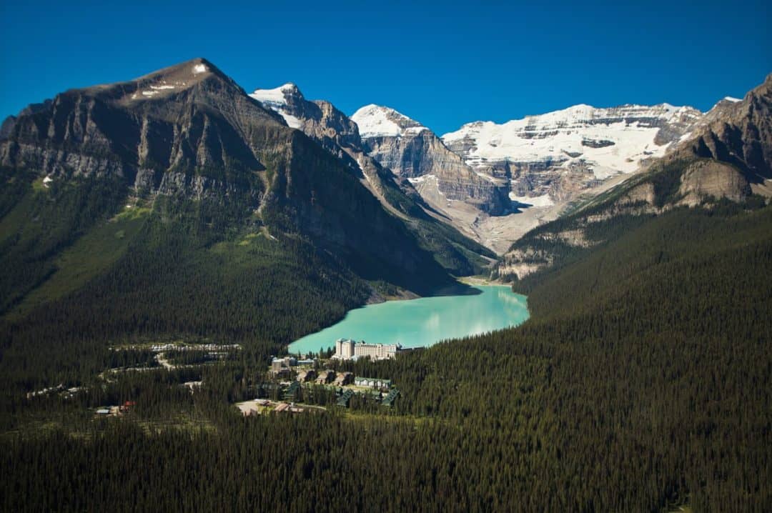 12 Famous Destinations Around the World That Can Be Found in Canada
