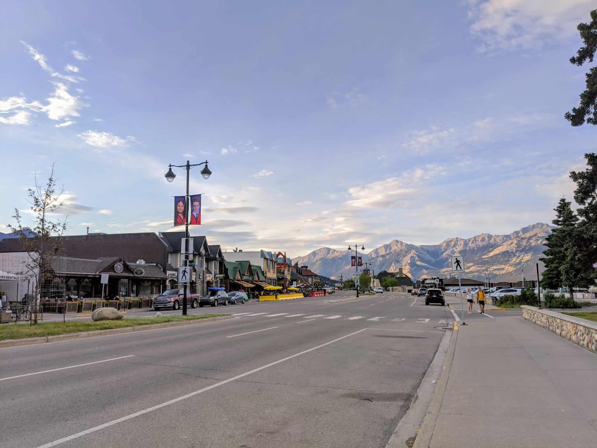 Best Places to Stay in Jasper for 2025 (full guide for all budgets)