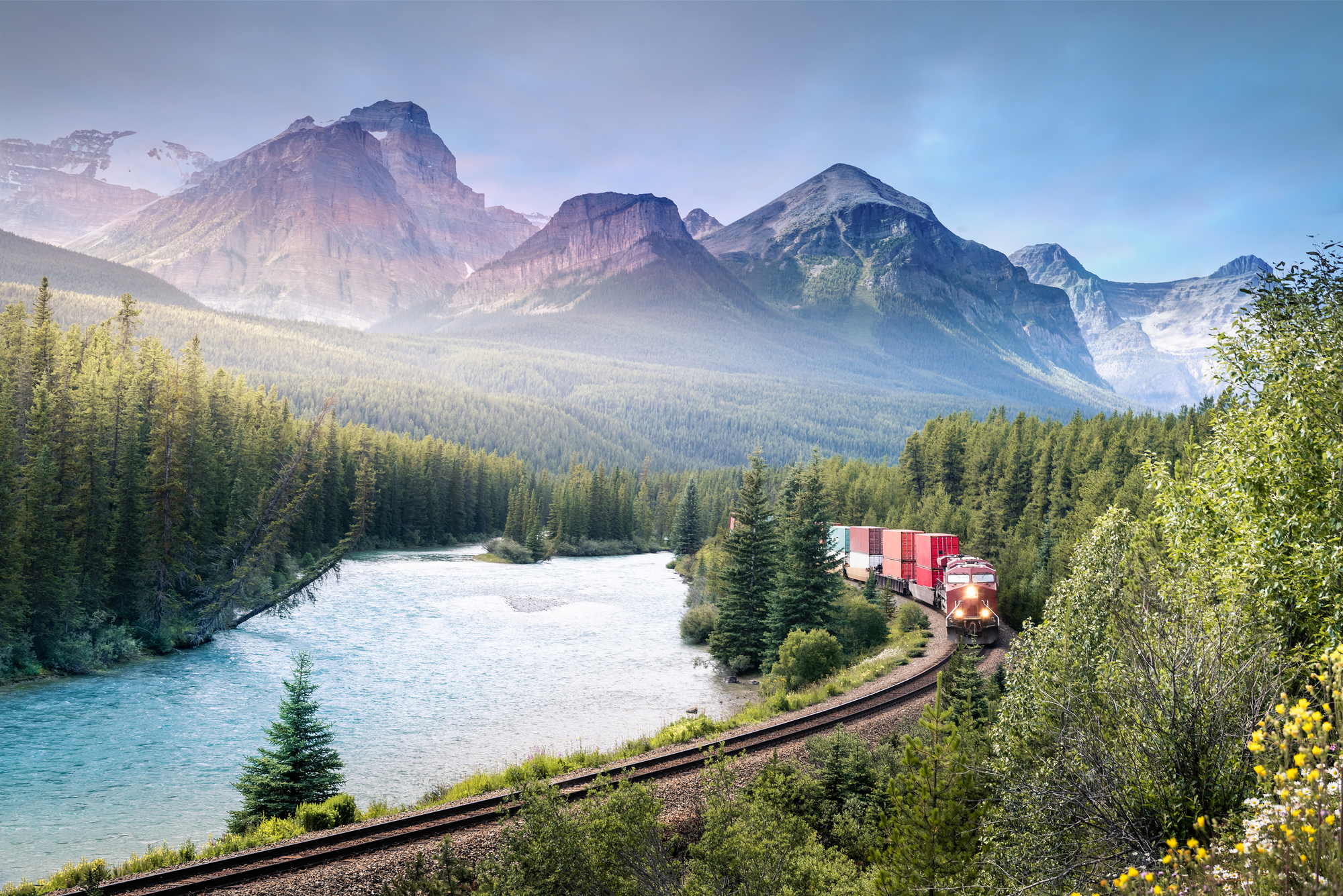 What to Expect When Visiting Morant’s Curve (train schedules + more)