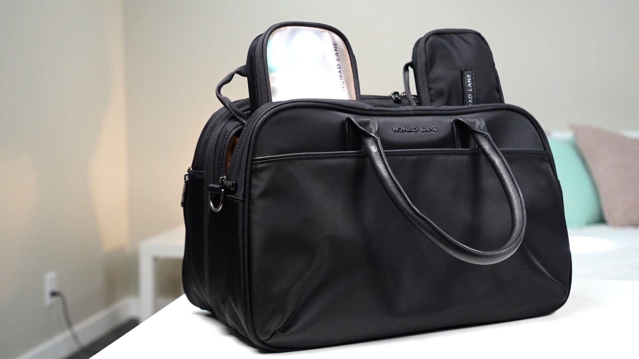 Nomad Lane Bento Bag vs. Away Everywhere Bag: Which Should You Buy?